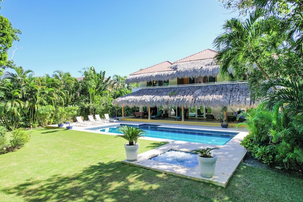 Golf-front Villa In Puntacana Resort - Punta Cana