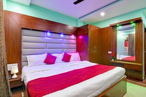 Secretária, Wi-fi grátis, roupa de cama fornecida 