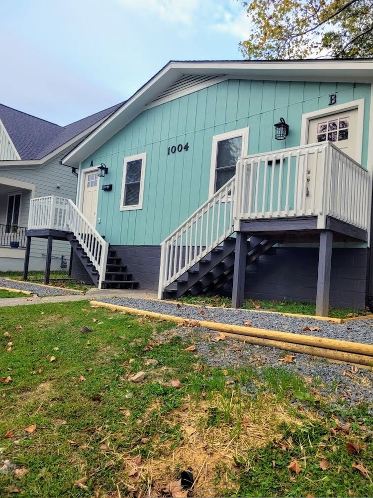 Renovated 2 Bed Walltown Home Walk To Duke B - Chapel Hill, NC