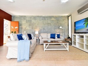 Villa, 4 quartos, terraço | Sala de estar