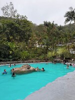 2 piscinas exteriores 