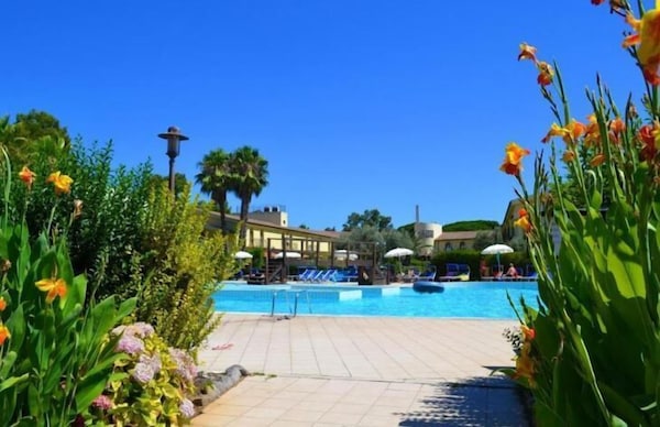 Nature E Country Resort Near The Sea - Sardinia Island