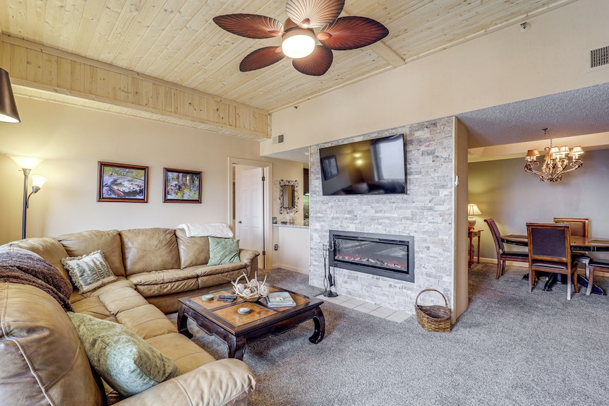 Pool Access! Ski-in/out Sugar Mtn Gem W/ Views - Sugar Mountain, NC