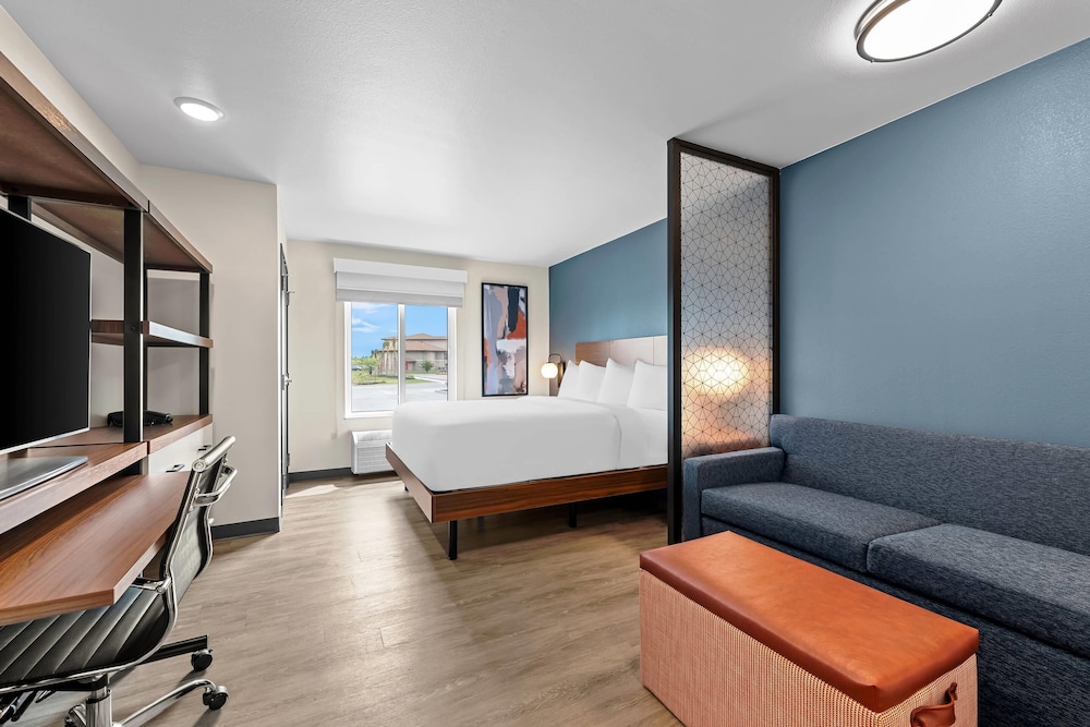 Everhome Suites Brownsville - Brownsville, TX