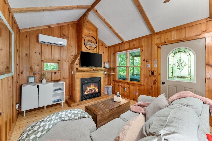 Up Country, Creekside/hot Tub - Dahlonega, GA