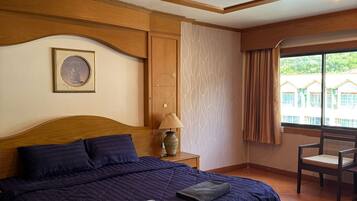 Quarto, vista para a montanha | Escrivaninha