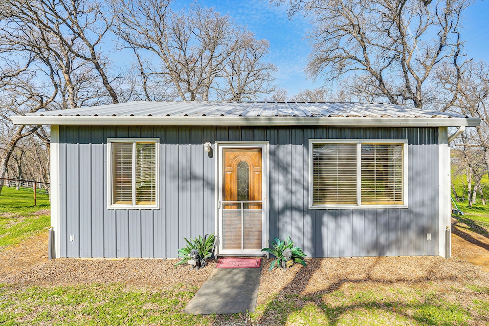 Peaceful Ranch Getaway W/ Deck In Red Bluff! - Bend, CA