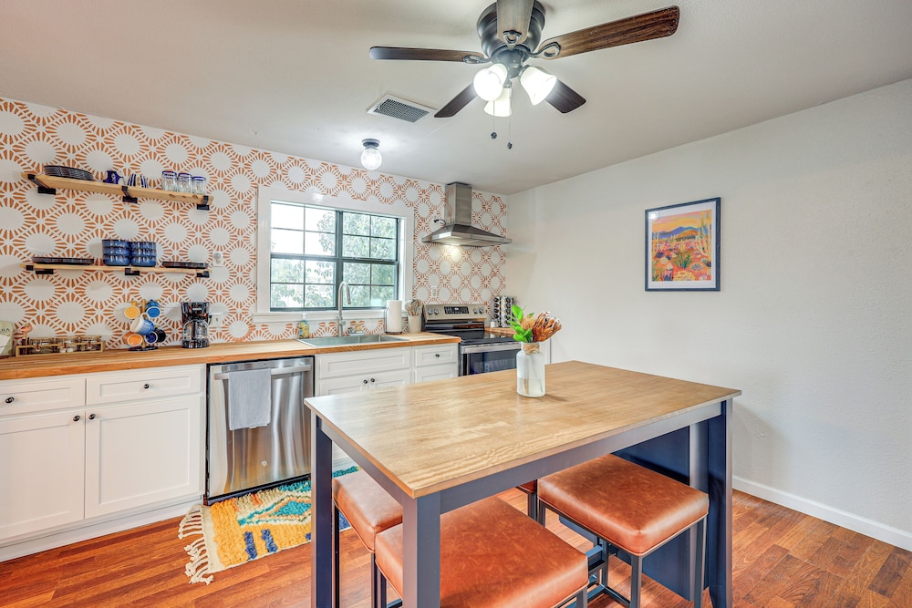 Walk To Main Street: Cottage W/ Deck In Bandera! - Bandera, TX
