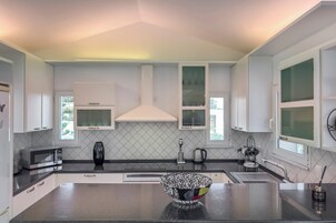 Uma chaleira elétrica 