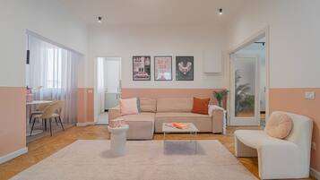 Apartamento | 3 quartos, secretária