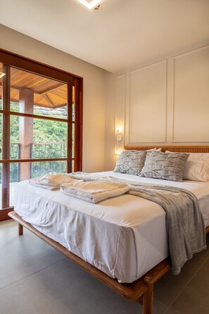 Apartamento de Luxo | 2 quartos, cortinas/cortinados opacos, quartos insonorizados