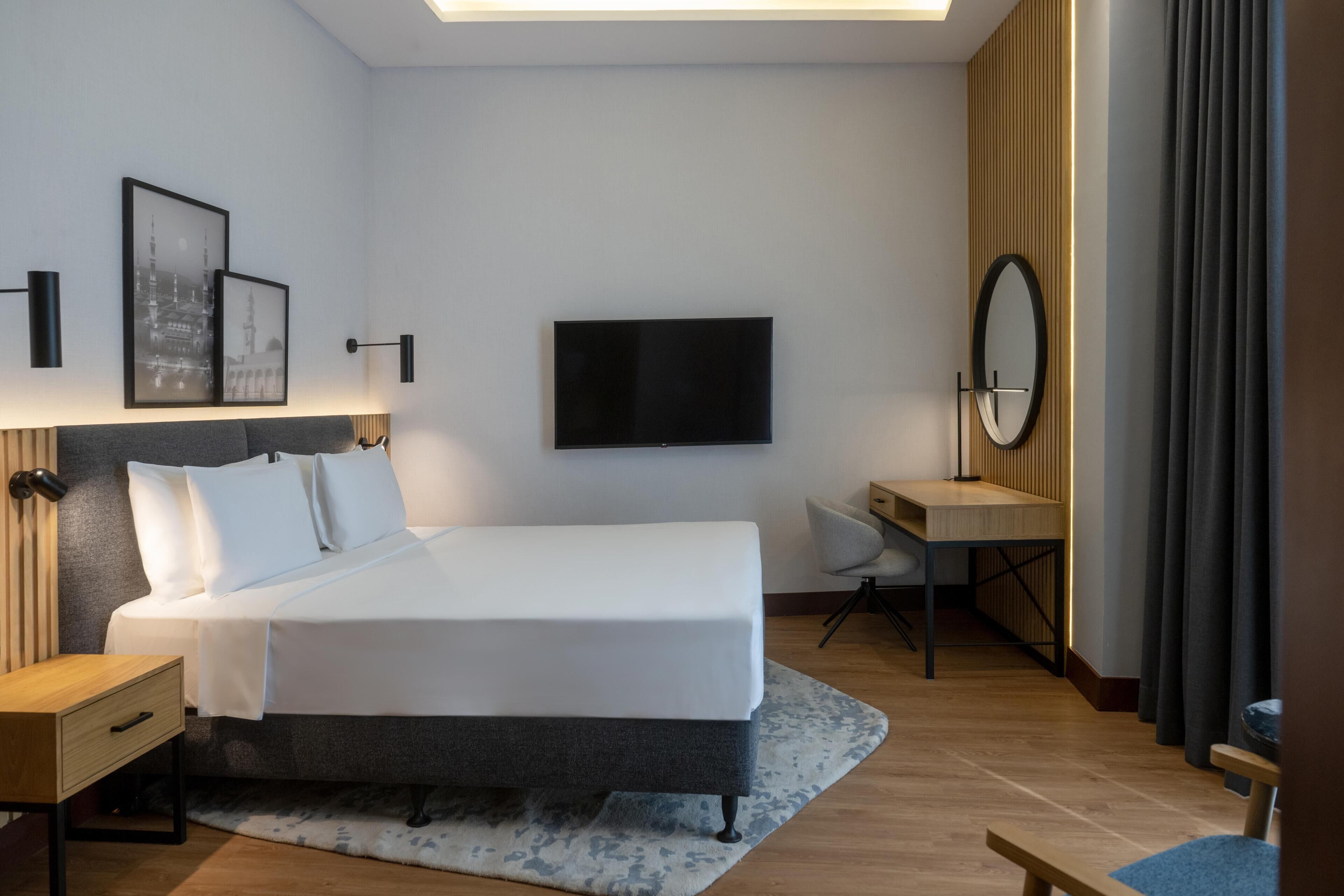 Suite Júnior | Lençóis de algodão egípcio, roupa de alta qualidade, minibar 