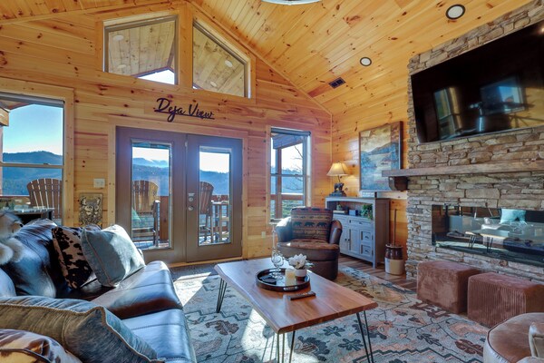 Majestic Mountain Views: Sevierville Escape! - Pigeon Forge, TN