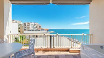 Suite, vista para o mar | Terraço/pátio interior