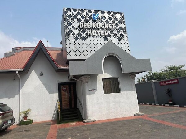 ディー ロケット オテル - イバダン