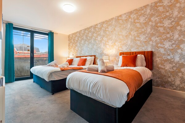 1 Bed Apartment Sleeps 5 - Balcony - Wifi & Tv - Birmingham
