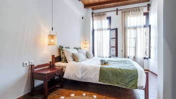 Cofre no quarto, secretária