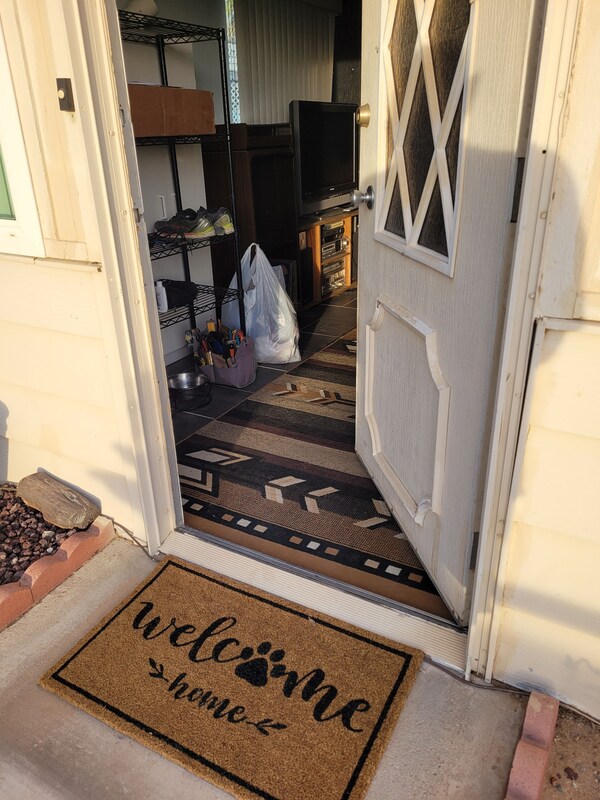 Roomy 2 Bedroom Home With Az.room. Wifi, Hi-fi, Air Condition Playhouse In Yuma - Yuma, AZ