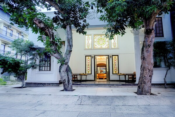 Capital O 94491 Family Homestay - Cirebon