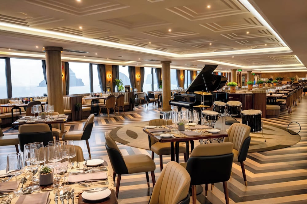 D Le Roi Soleil Premium Suites - Yên Phụ