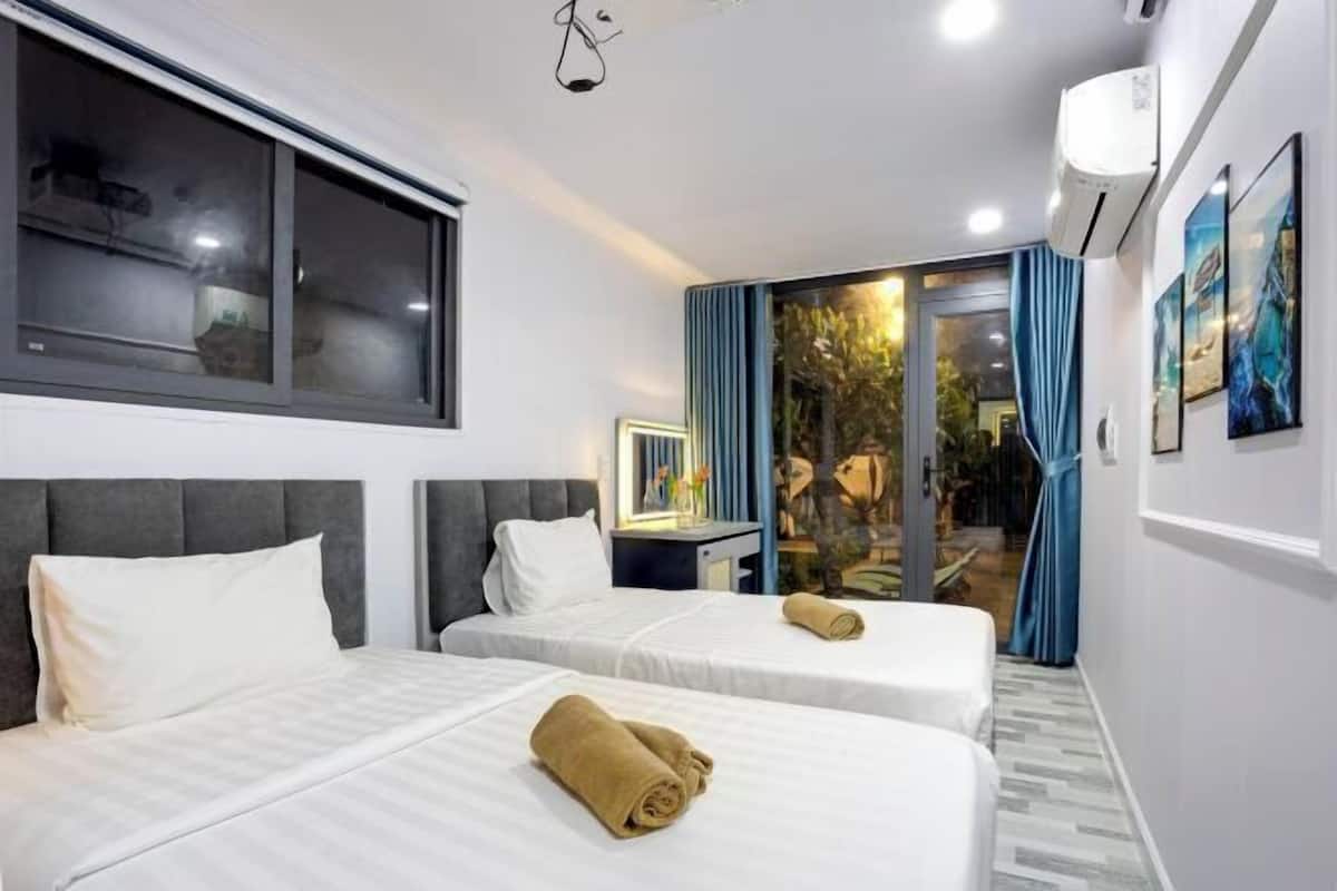 Quartos insonorizados, Wi-fi grátis, roupa de cama fornecida 