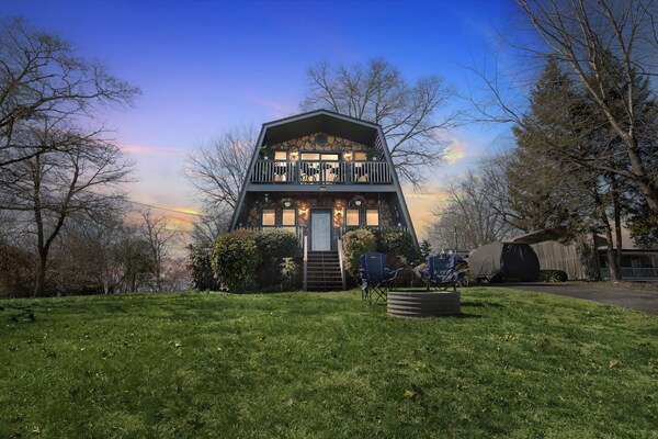 Beautiful Lakeview Chateau With Stunning Views 3 Bedroom Home - Panther Creek State Park, Morristown