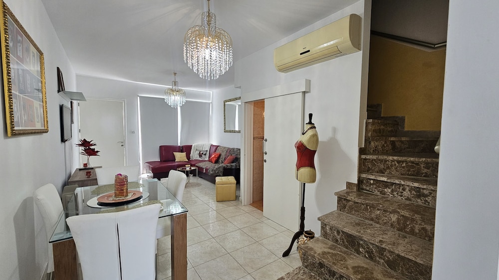 27 Nic - Stay Alex S House - Girne