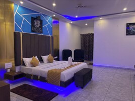 Quarto Duplo Deluxe, varanda, Vista para a cidade | Wi-fi grátis 