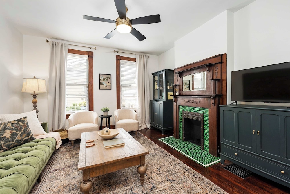 German Charm 2 Sophistication! - コロンバス, OH