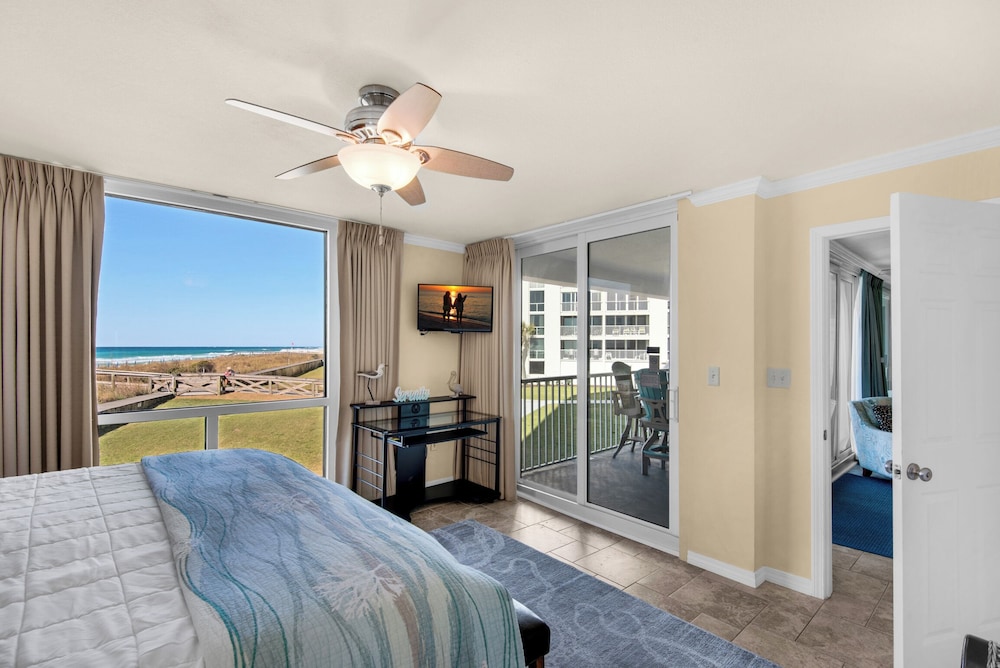 🌅 Free Beach Set up| Beachfront Gulf Views | Shoreline 1022 - Destin | Vrbo