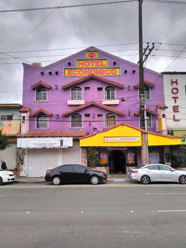 Hotel Economico - Imperial Beach, CA