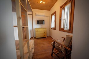 Quarto casal família, vista para a montanha