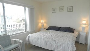 Casa de Férias, várias camas, cozinha, vista para o jardim | 3 quartos, com decoração personalizada, com mobília individualizada