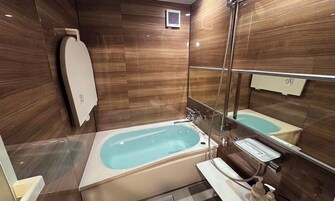Casa de campo conforto, vista para a montanha | Banheiro | Chuveiro/banheira combinados, secador de cabelo, chinelos 
