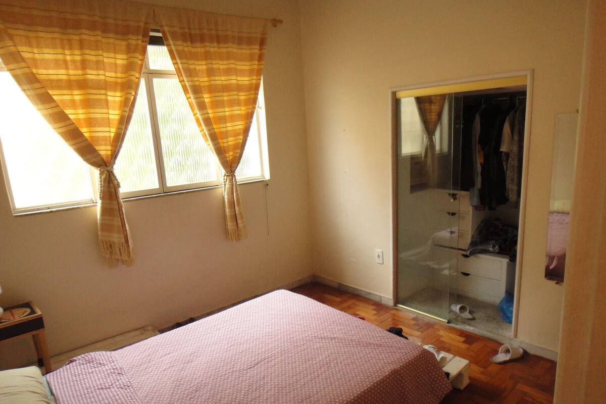 Suite Básica | 1 quarto, ferro/tábua de engomar, Wi-fi grátis