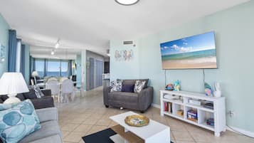 Apartamento Signature em Condomínio Fechado, 3 quartos, varanda, em frente à praia | Pormenores do interior