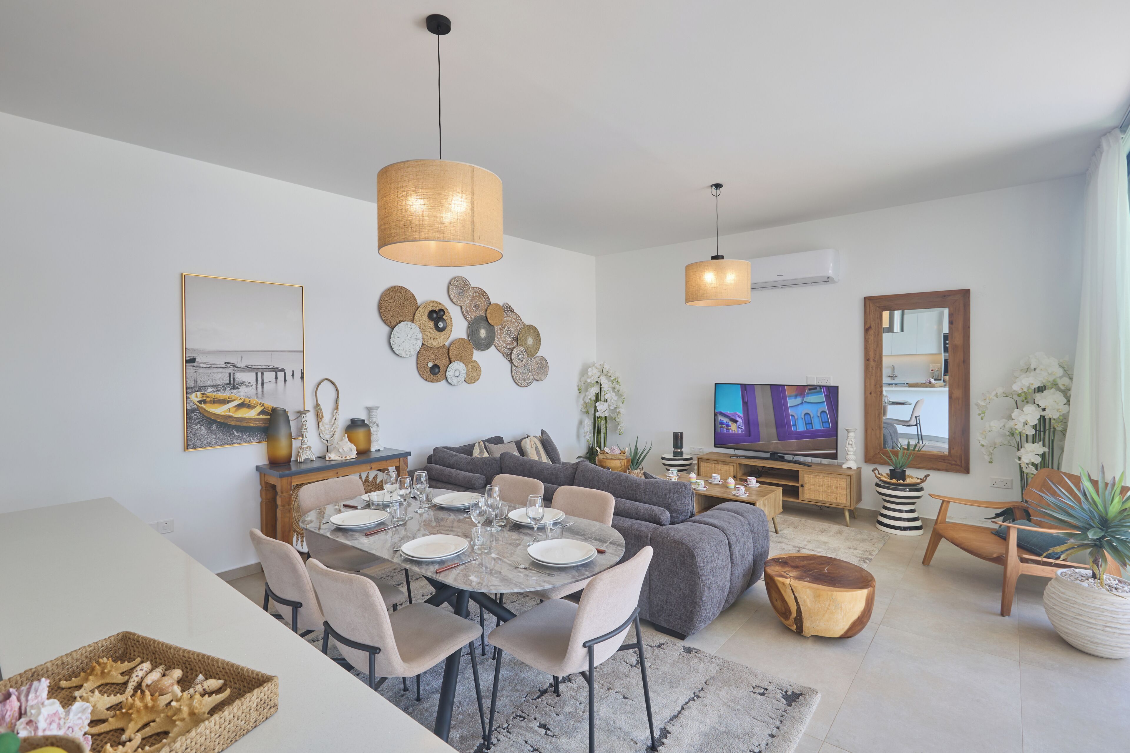 Vila, 4 quartos, piscina particular, vista para o jardim | Sala de jantar