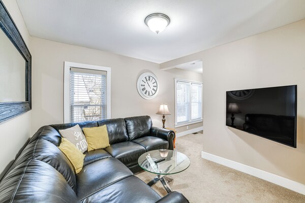 Near Hiking & Skiing: Cozy Home In Cortland! - Homer, NY