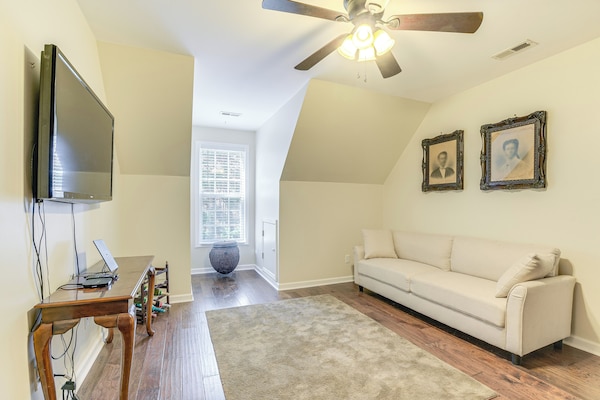 Hike, Golf & Boat: Wake Forest Home W/ Yard - Wake Forest