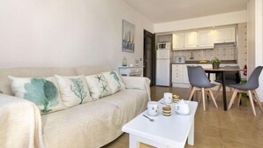 Casa, 2 quartos | Sala de jantar