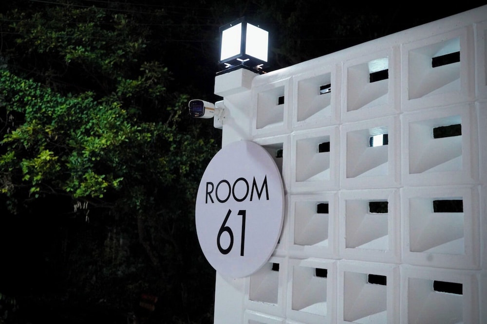 Room 61 - Takua Thung District