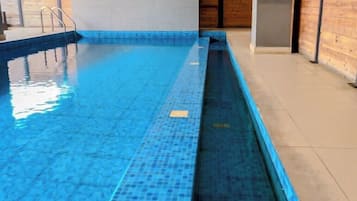 Apartamento, 2 quartos, varanda, Vista para a cidade | Piscina | Piscina exterior