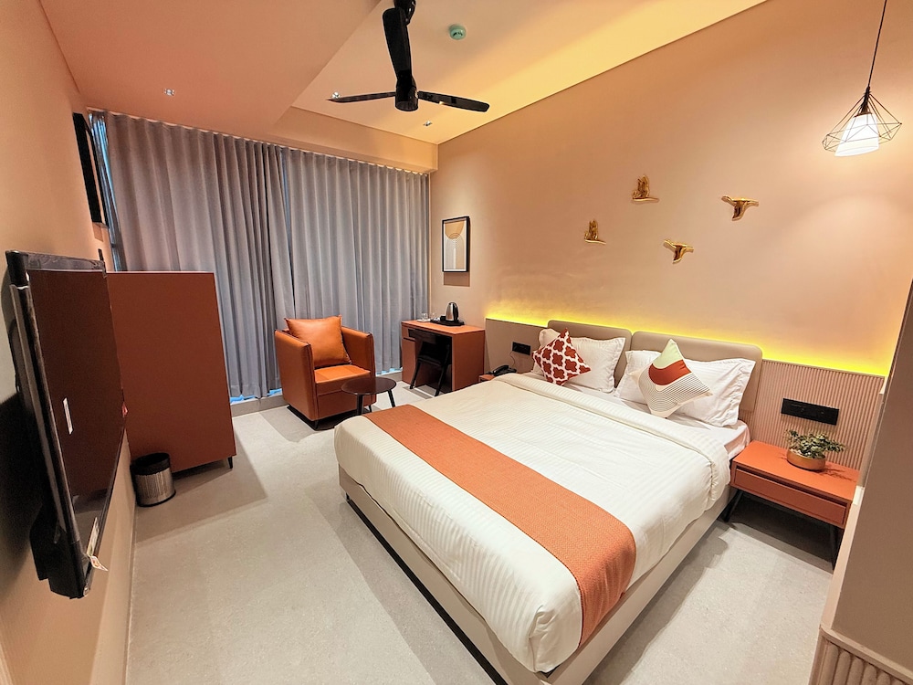 Hotel Fun Regency - Ahmedabad