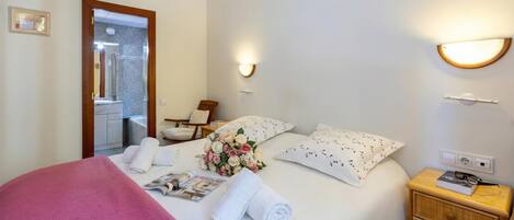 Apartamento Standard, vários quartos, 2 casas de banho (Andorra Stunning Views Apartment) | 2 quartos, ferro/tábua de engomar, Wi-fi grátis