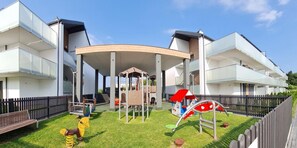 Área de recreio para crianças (ao ar livre)