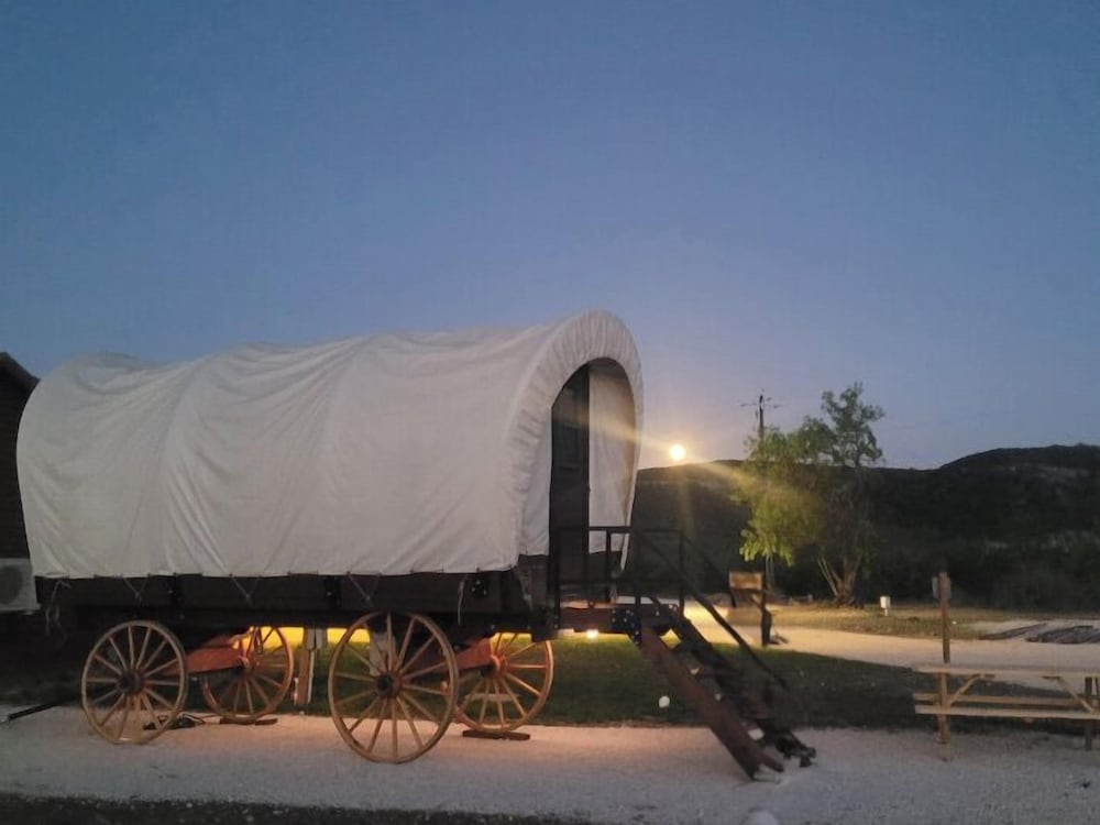 Pitmaster Rv Park - Concan, TX