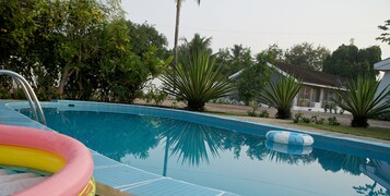 Piscina externa