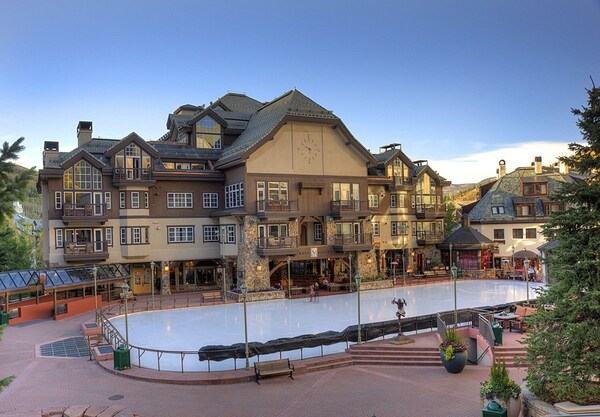 Beaver Creek Resort Co - Townsend Place Vacation Rentals - Avon, CO
