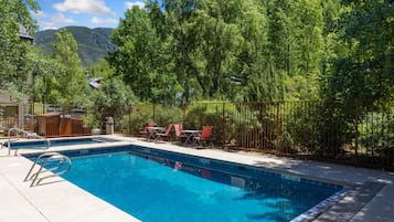 Condo, 1 quarto | Piscina | Piscina aquecida