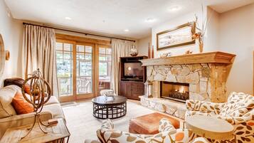 Apartamento em Condomínio Fechado, 3 quartos | Sala de estar